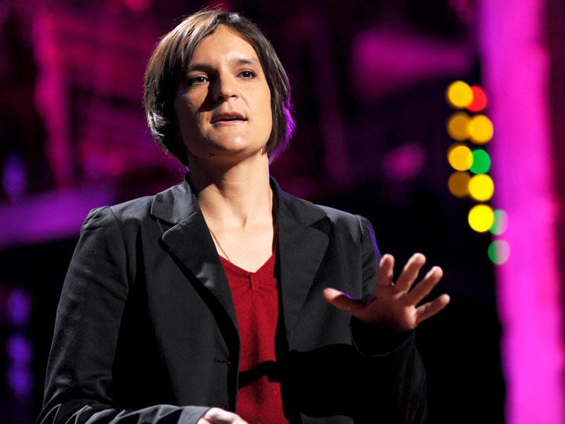 Esther Duflo: Social experiments to fight poverty | TED Talk