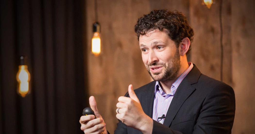 Andrew Fitzgerald: Adventures in Twitter fiction | TED Talk