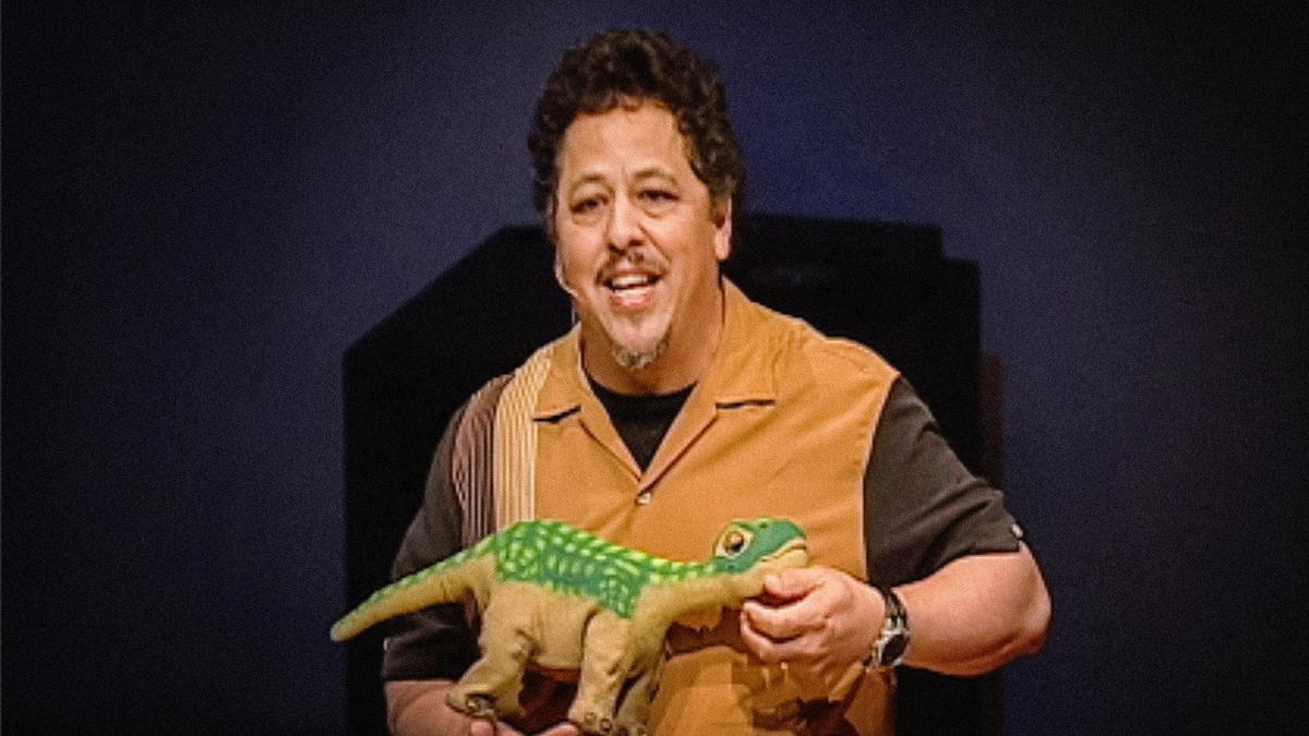 Caleb Chung: Playtime with Pleo, your robotic dinosaur friend | TED Talk