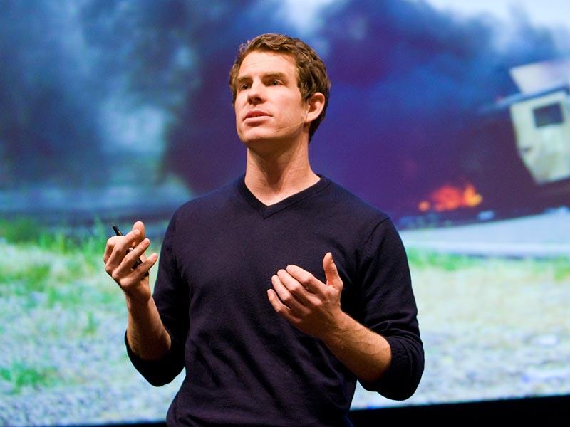 Sean Gourley: The mathematics of war | TED Talk