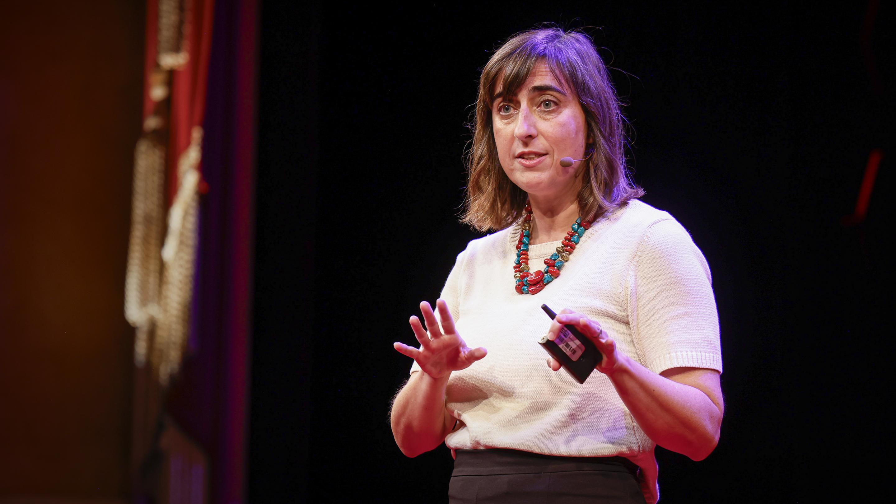 Emilia Gomez: A musical approach to AI regulation | TED Talk