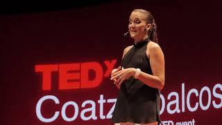 Sandy Mora: Controlas o fluyes. Resistencia no es resiliencia. | TED Talk