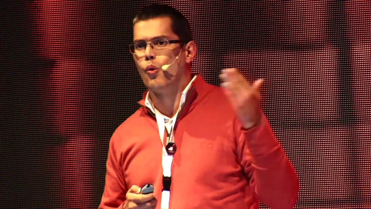 César Silva: Por uma nova cidadania | TED Talk