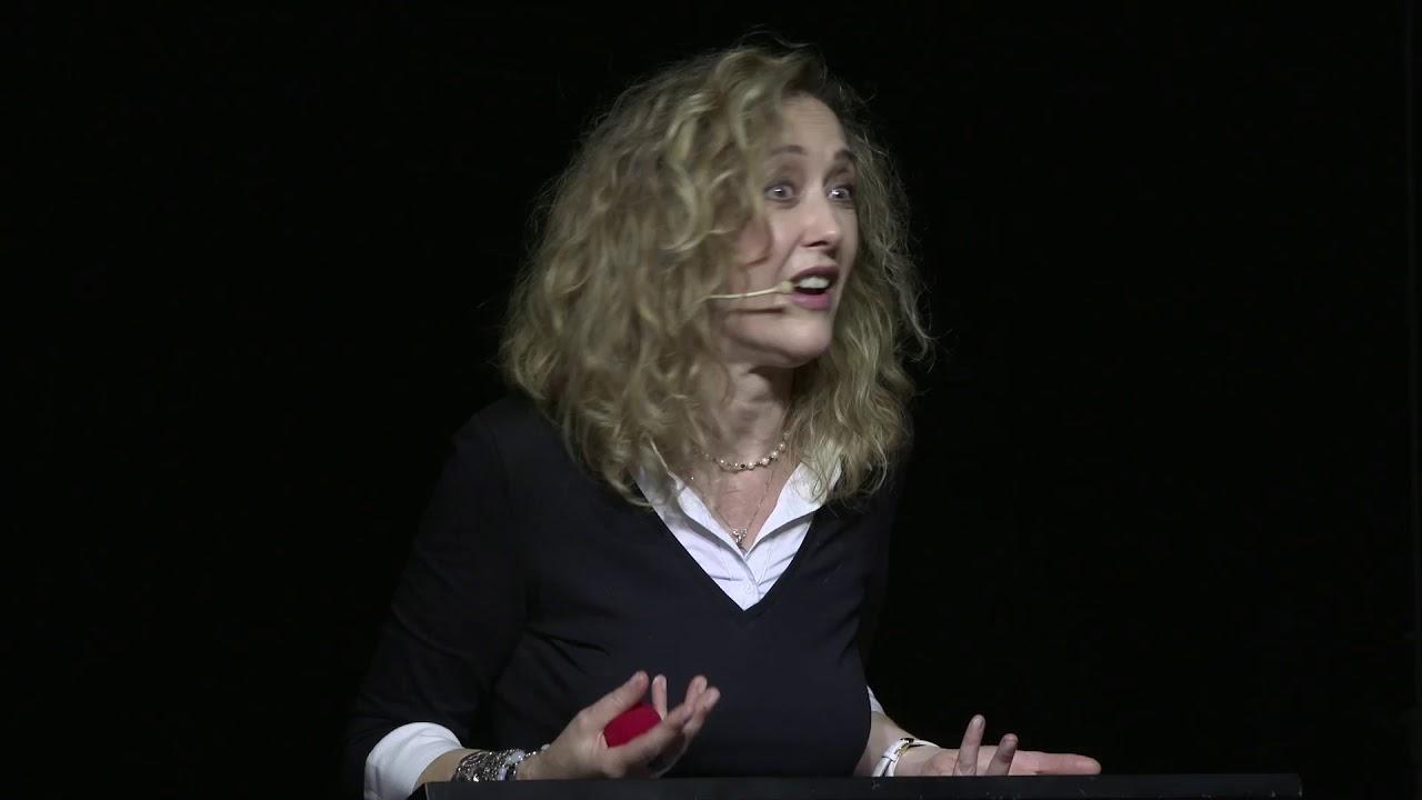 Lia Celi: politicamente scorretto | TED Talk