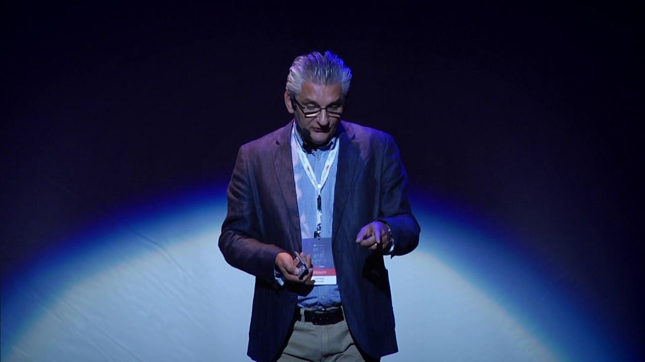 Sotiris Kovos: Ανακαλύπτοντας την γοητεία των σχεδίων | TED Talk