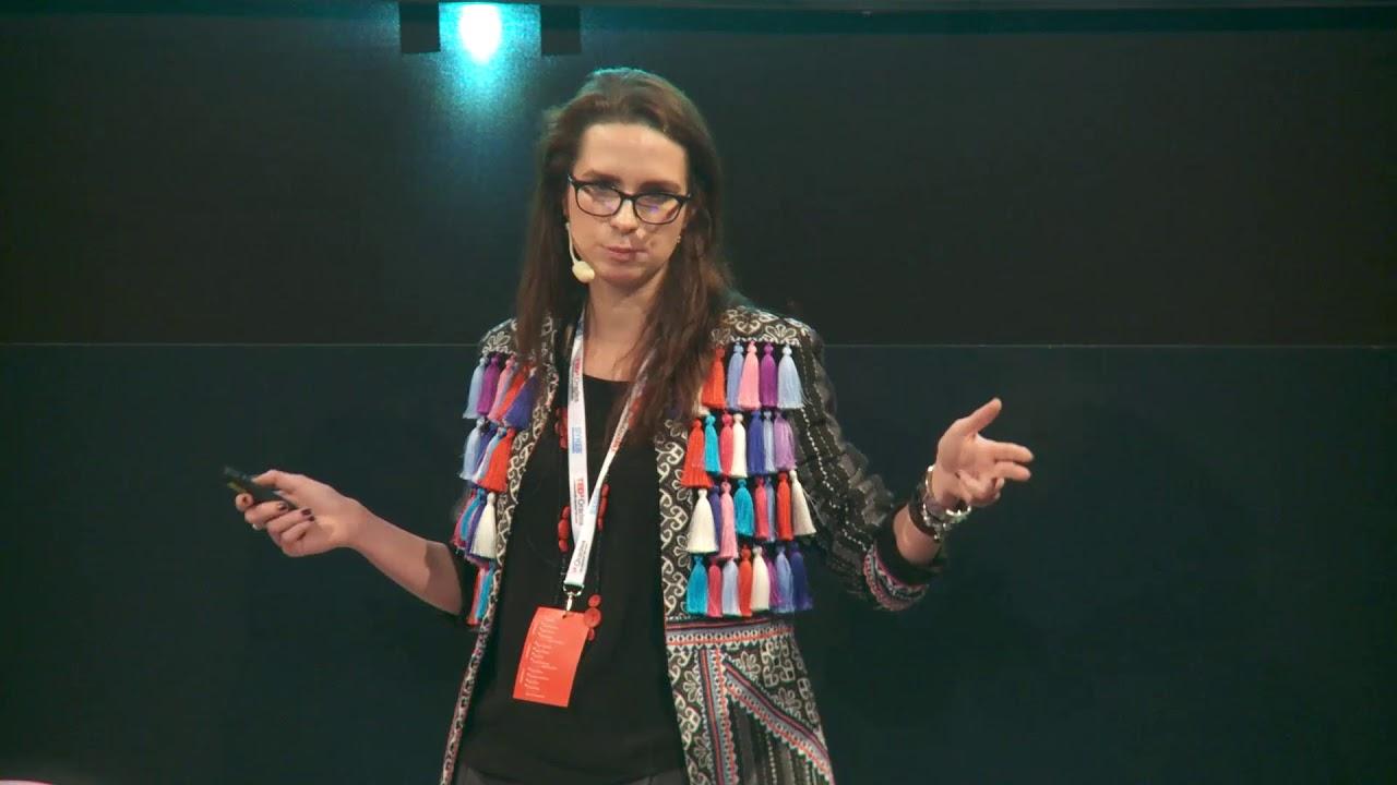 Andra Nistor: Influența internetului în comportamentul uman | TED Talk