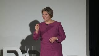 Aurore Bardey: Does fashion make us happy? | TED Talk