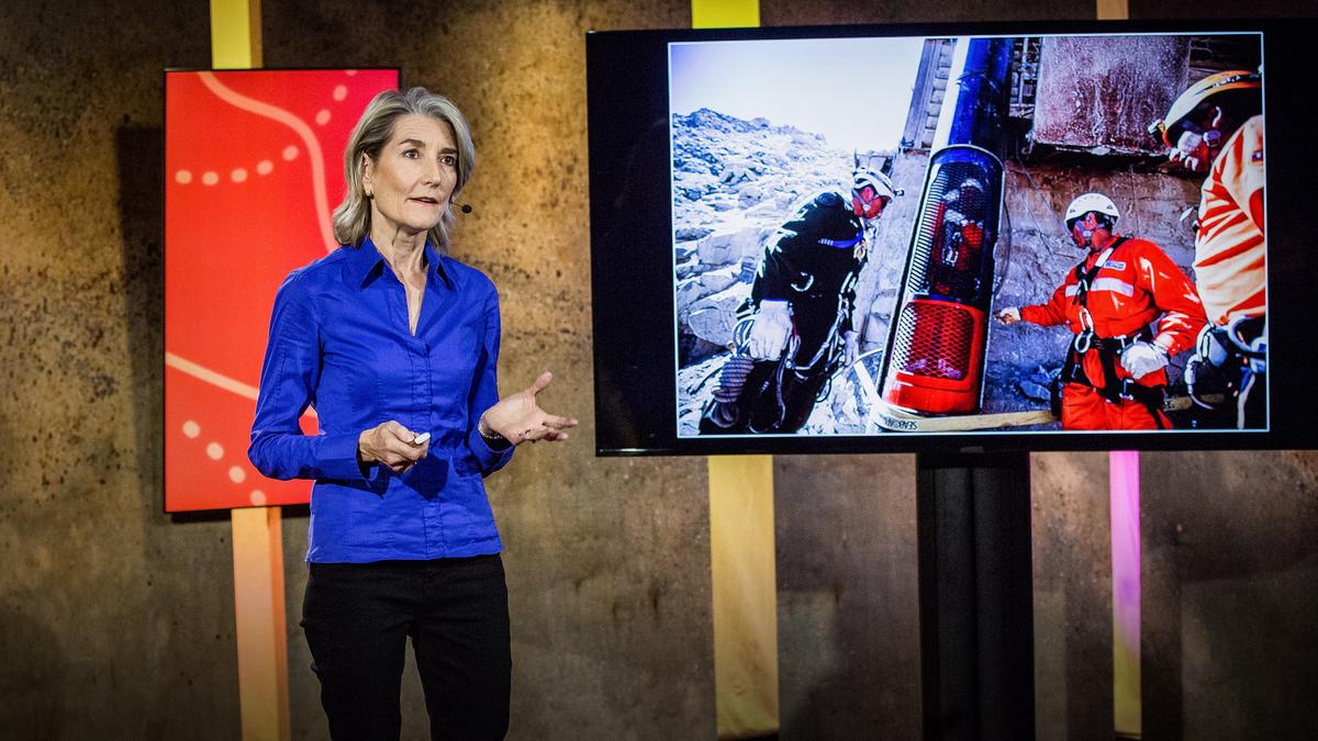 Amy Edmondson: How to turn a group of strangers into a team | TED Talk