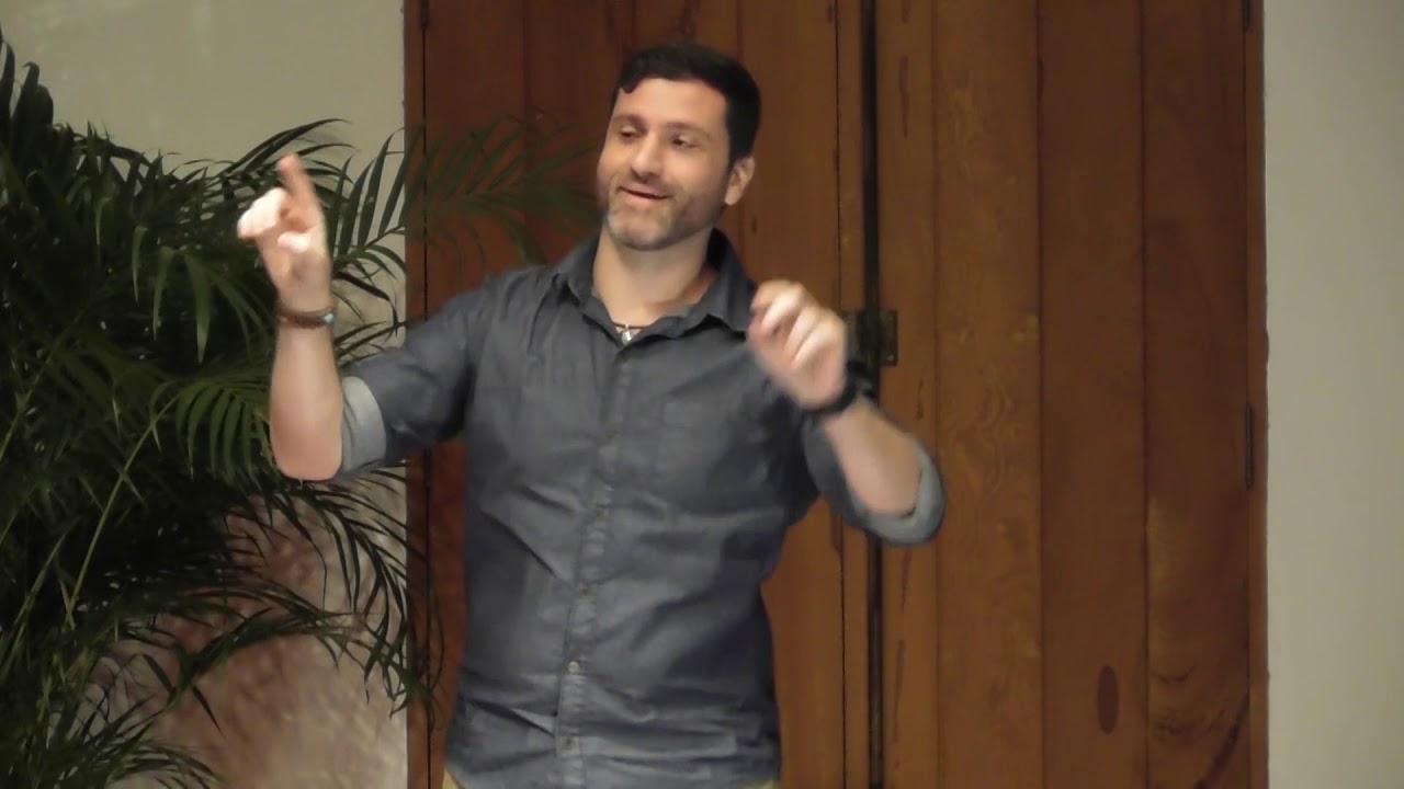 Rimar Ramalho Segala: O que o surdo pode fazer? | TED Talk