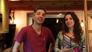 Isabel e Robson Albornoz e Lunardi: Vida simples em uma minicasa sobre ...