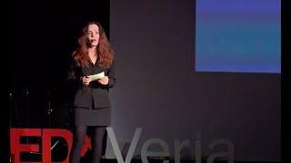 ΜΑΡΙΑΝΙΝΑ ΠΑΤΣΑ: Τα new media | TED Talk
