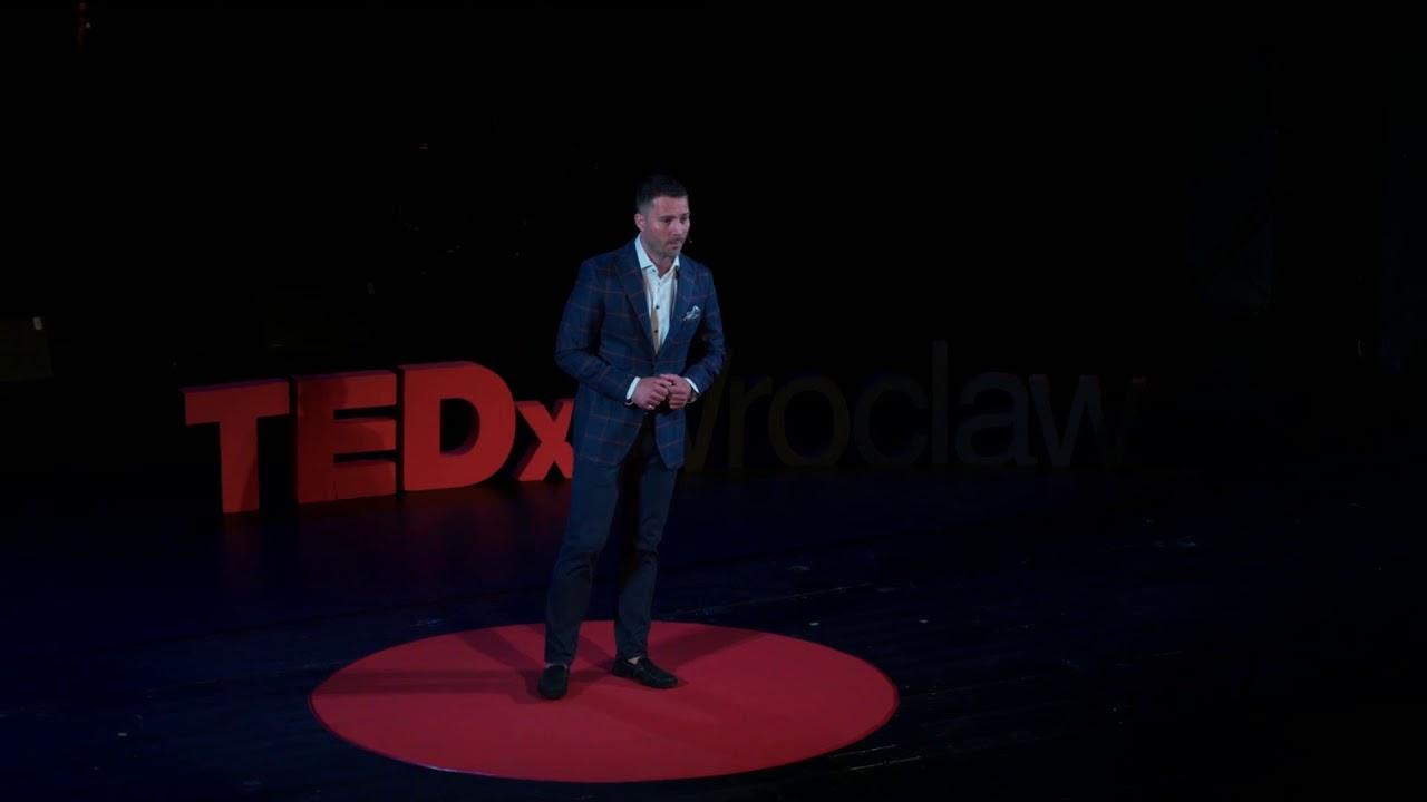 Kris Lis: Leadership - applied superpowers | TED Talk