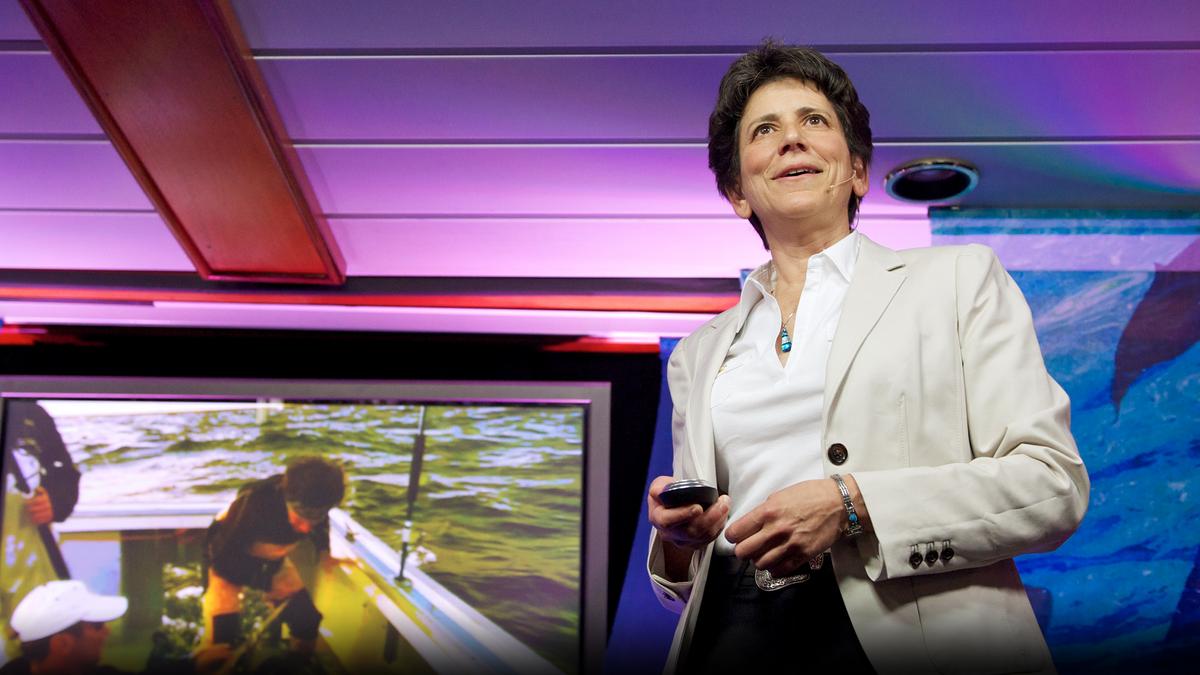 Barbara Block: Tagging tuna in the deep ocean | TED Talk