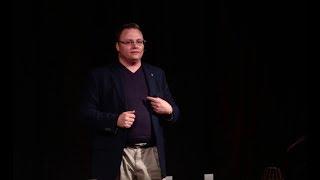 TIm Shoults: Fixing the Coming Famine in Local News | TED Talk