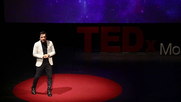 Mohammadali Nilforooshzadeh: Beauty a global language - ted2sub