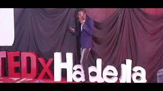 Yusuf Usman Dauda: Re-inventing education with technology | TED Talk