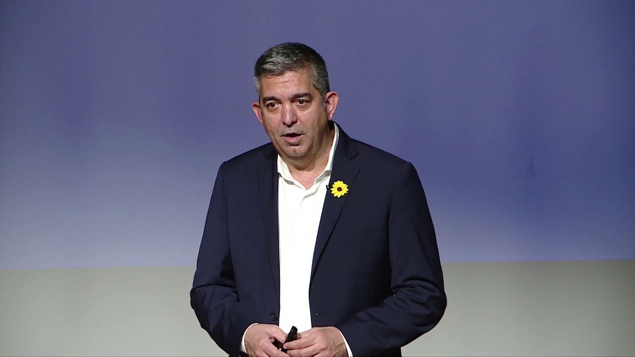 James Sisneros: The power of being engaged. | TED Talk